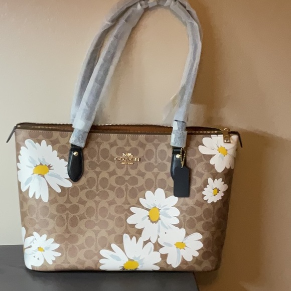 Coach | Bags | Coach Brown Daisy Print Tote Bag Buyers Appreciation ...